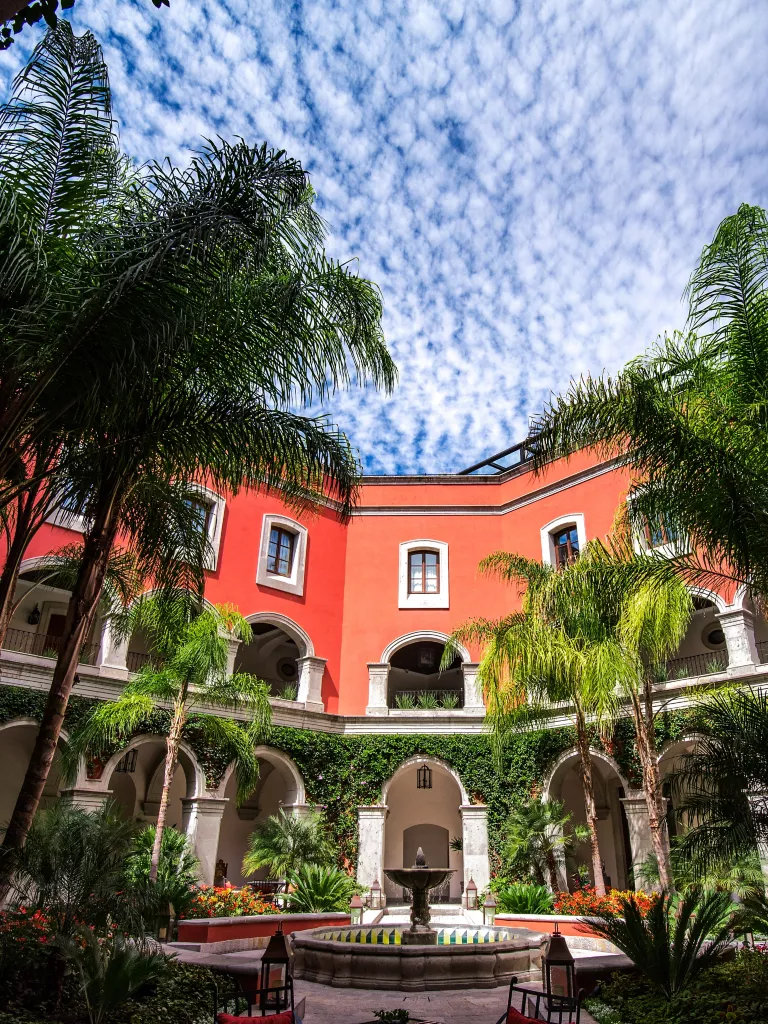 Travel Leaders Exclusive Third Night Free at the Spectacular Rosewood ...